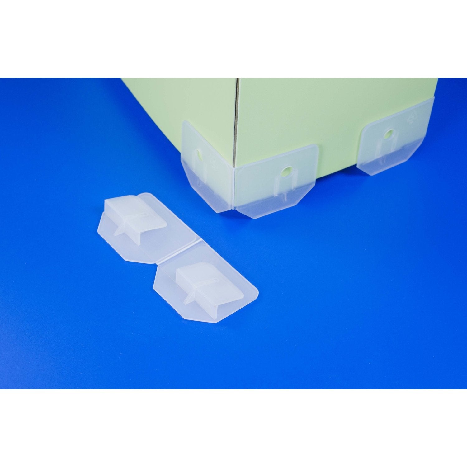 Adjustable Angle Foot For Cardboard Displays COR4 — Hang and Display