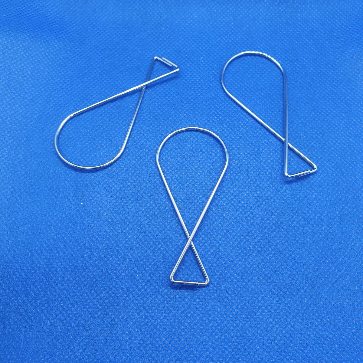 Fish Tail Ceiling Grid Hook for Suspended Ceilings HAN10 — Hang and Display