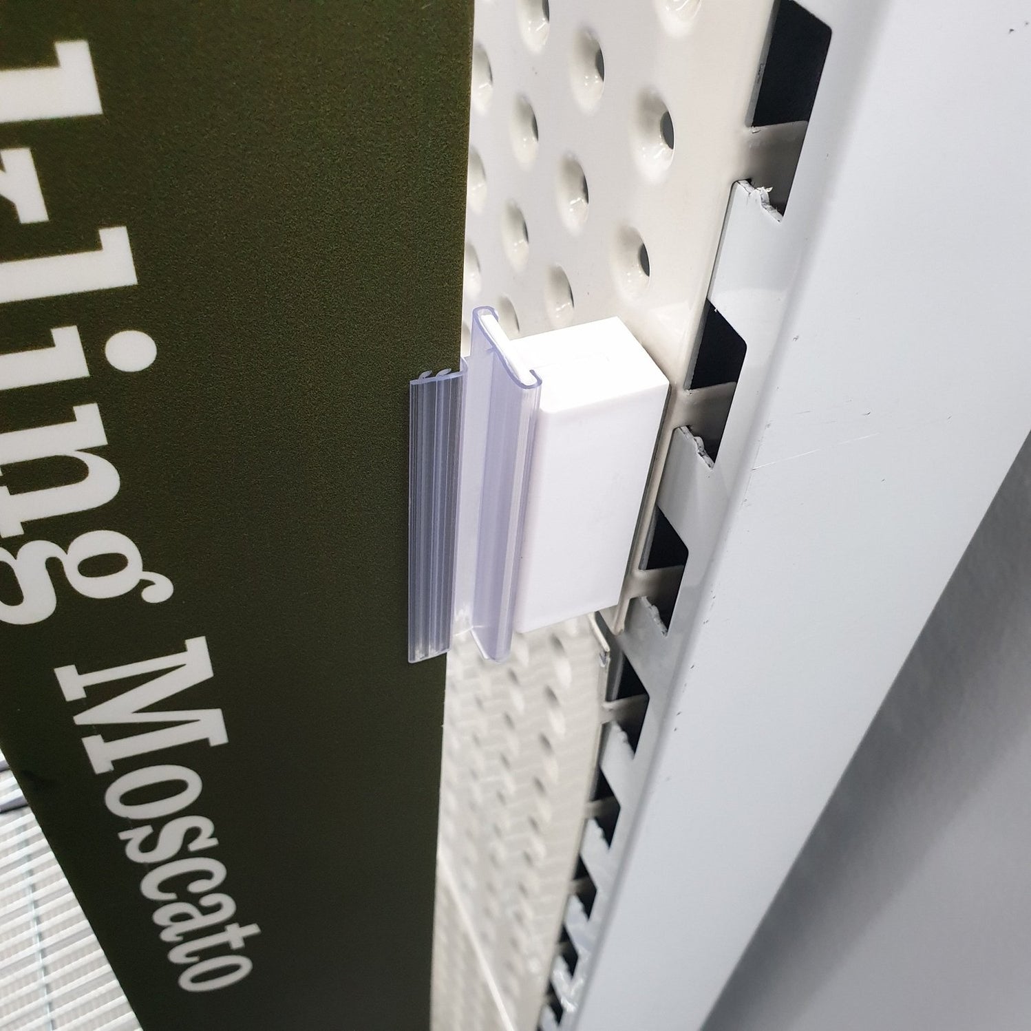 Magnetic Hinged Aisle Blade Sign Holder Upright Mount — Hang and Display