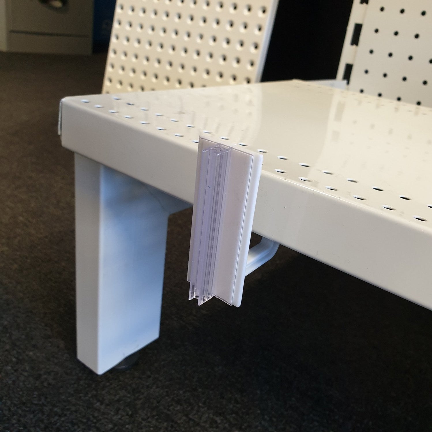 Magnetic Shelf Mounted Aisle Blade Holder with Gripper RAZ6 — Hang and ...