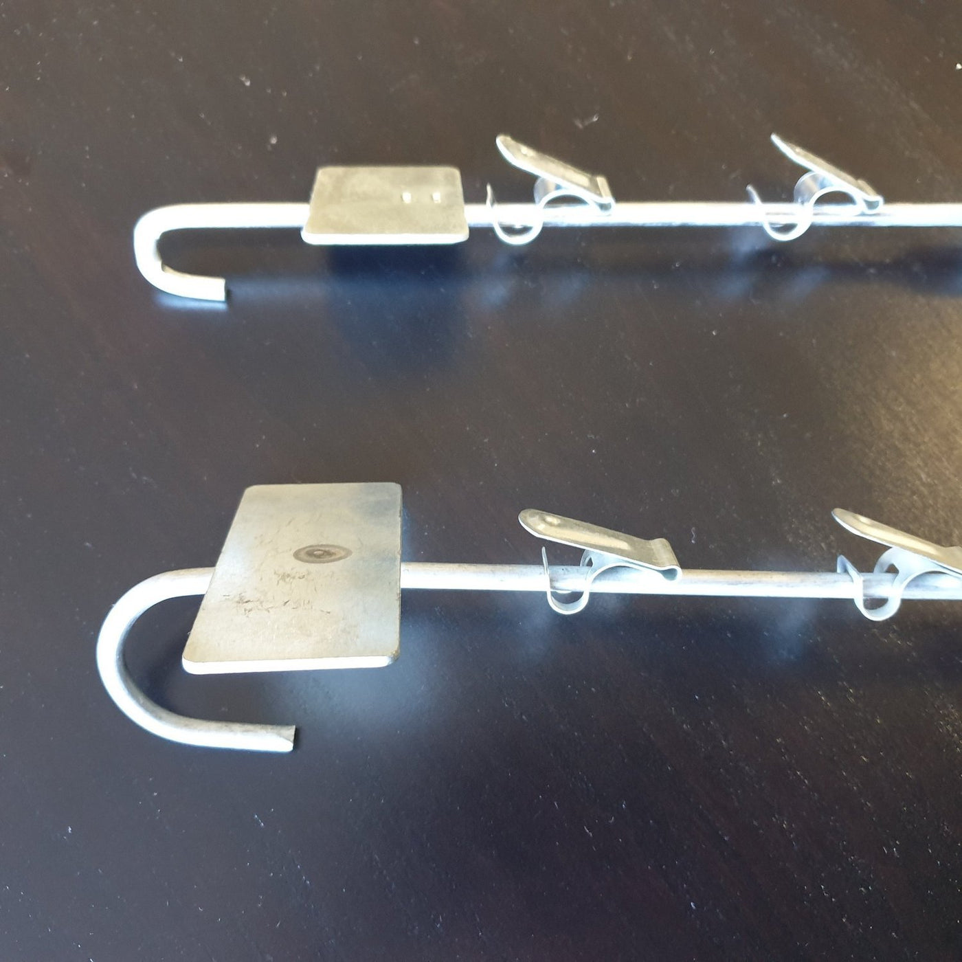 Metal Clip Strip 12 Station 820mm MHS1 — Hang and Display