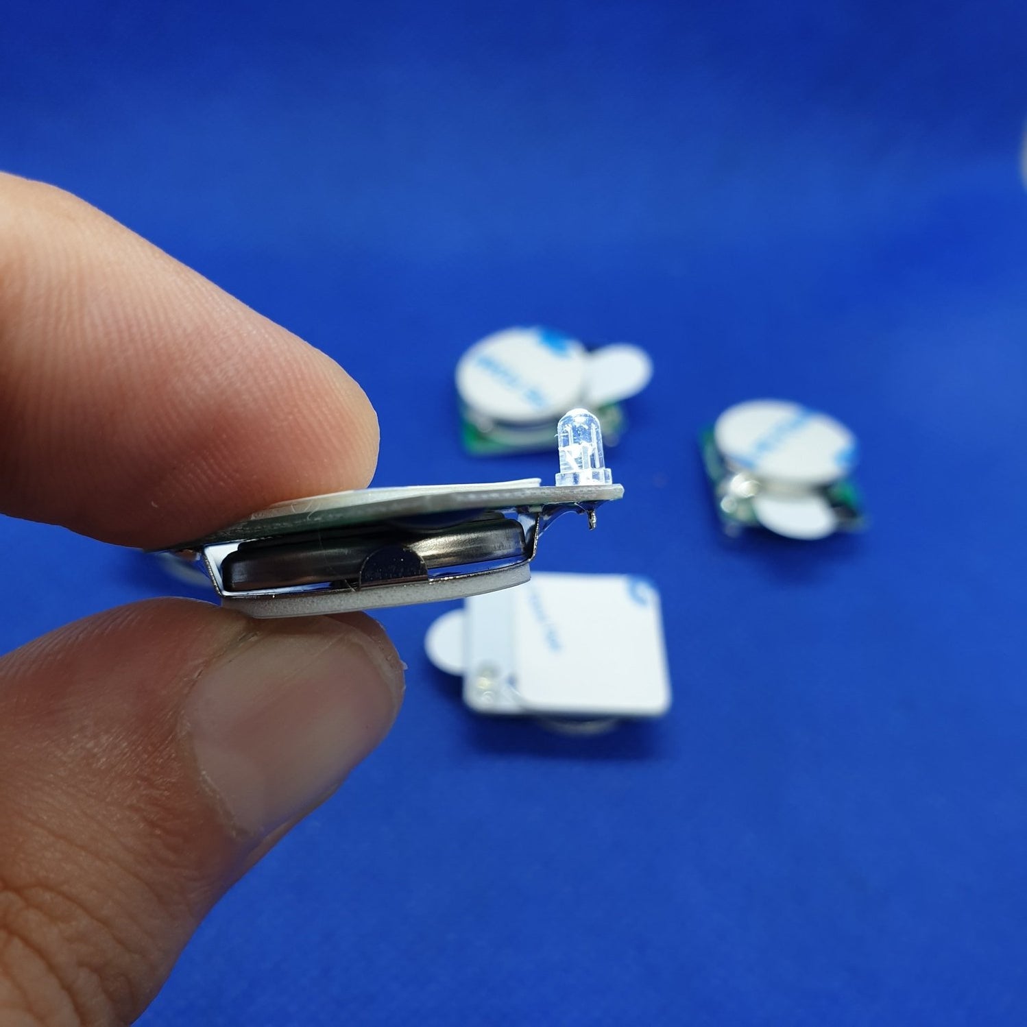 Mini LED Flashing Light with Battery and Adhesive Tape LED1 — Hang and ...