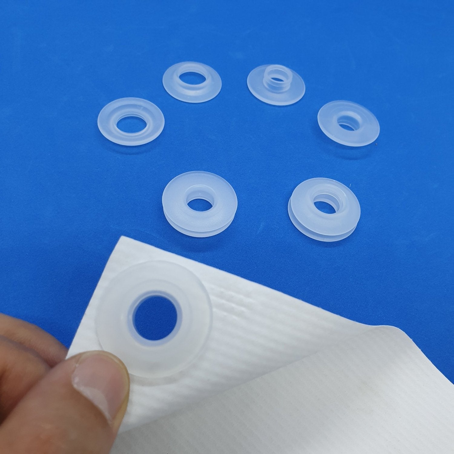 Plastic Banner Eyelets Press Lock 14mm Snap Grommet — Hang and Display