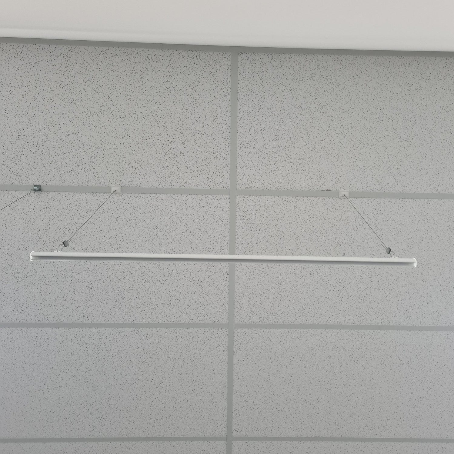 ProfilUp Ceiling Hanging Bar Rail for Posters — Hang and Display