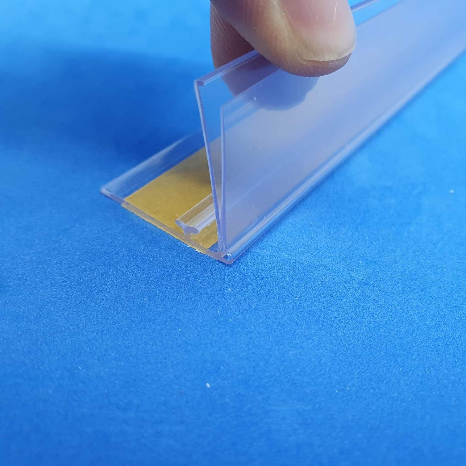 Shelf Rails and Stoppers — Hang and Display