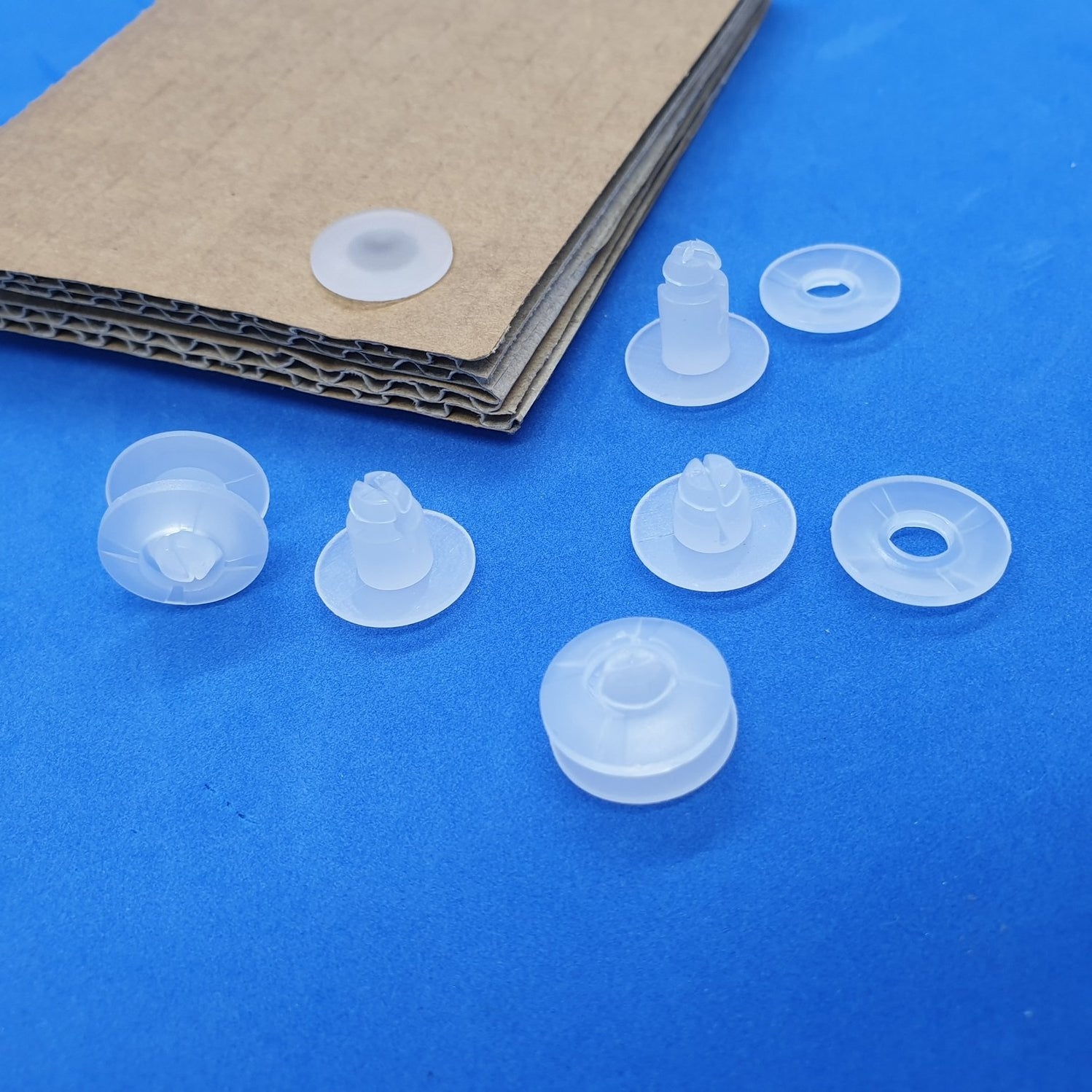 Snap Lock Plastic Exe Snap Rivet DIS11 — Hang and Display