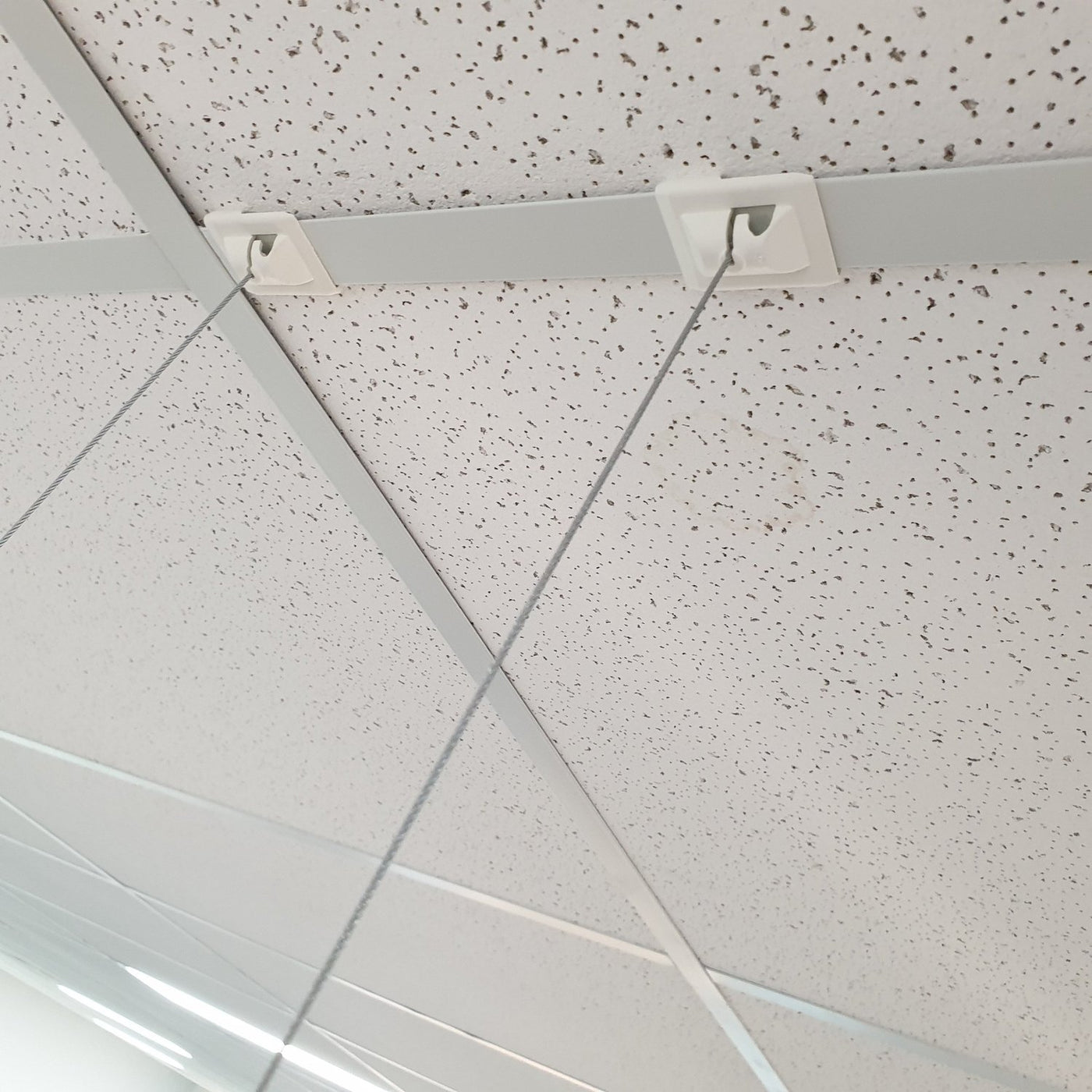 Steel Wire Hanging System Ceiling Clip with Gripple Fastener — Hang and ...