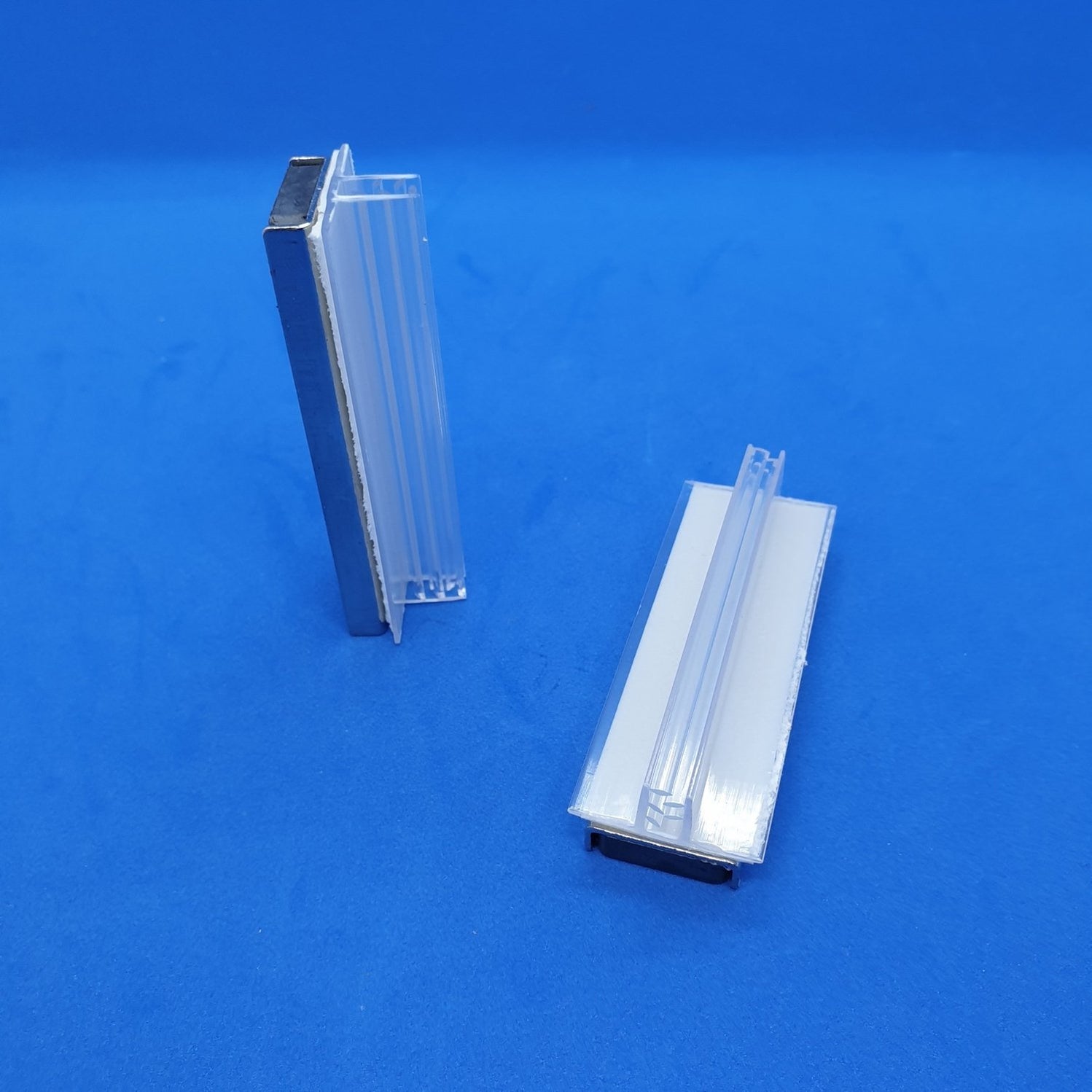 SuperGrip Sign Holder with Heavy Duty Magnetic Base up to 2mm Capacity ...