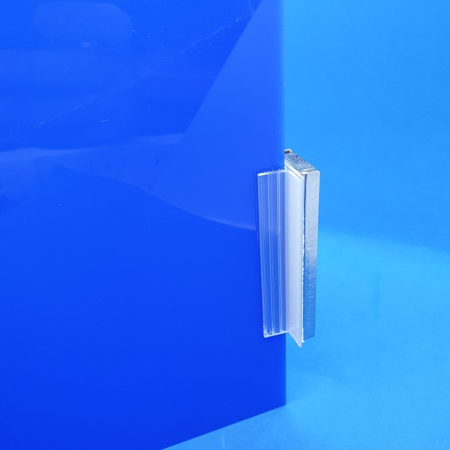 SuperGrip Sign Holder with Heavy Duty Magnetic Base up to 2mm Capacity ...