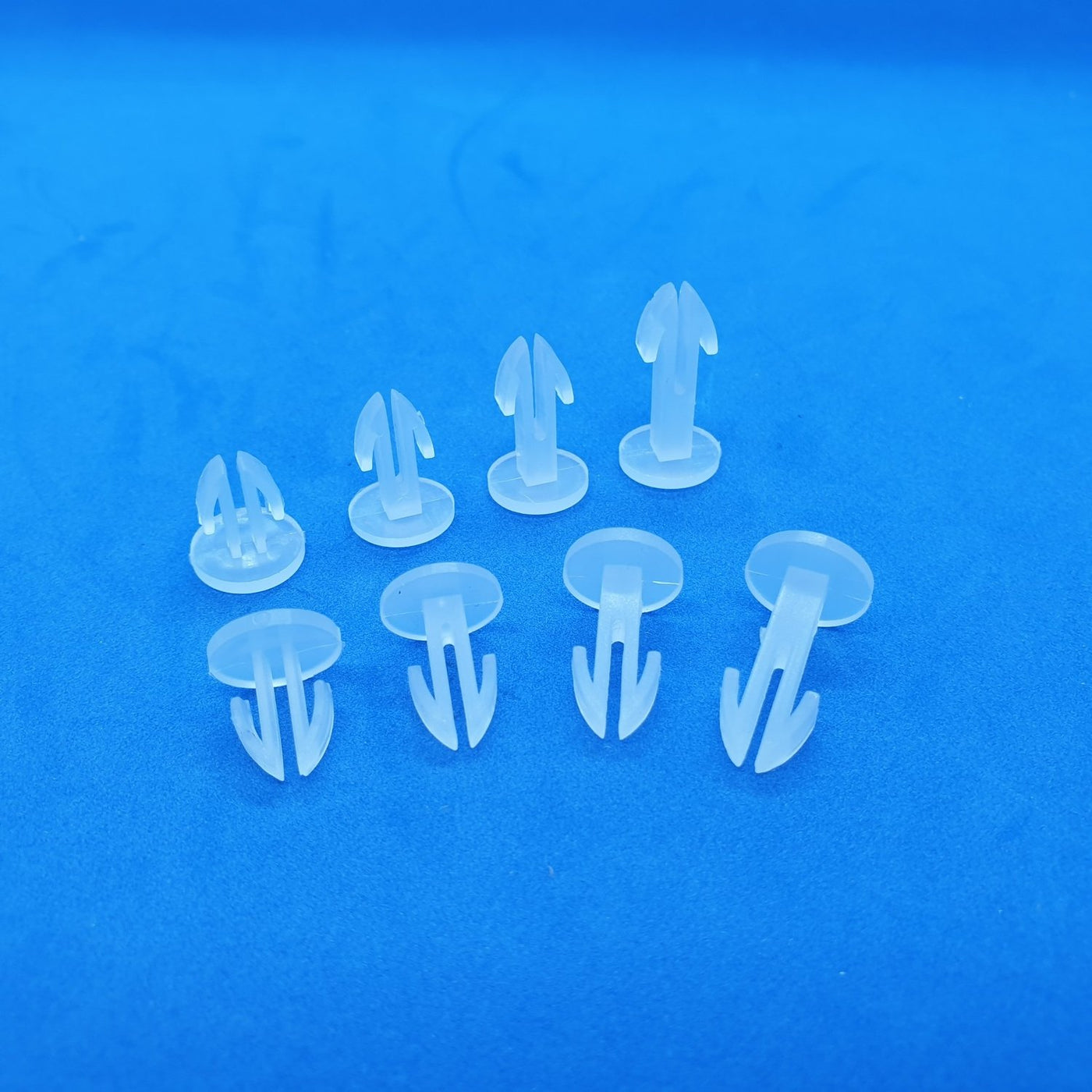 Thumb Snap Plastic Rivet Pin DIS6 — Hang and Display