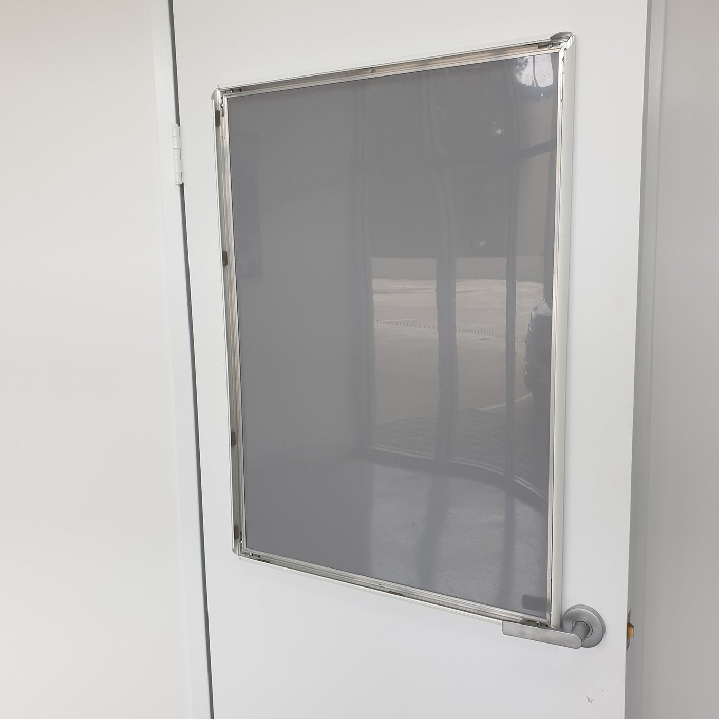 White Snap Lock Aluminium Poster and Sign Frame Mitred Corners — Hang ...