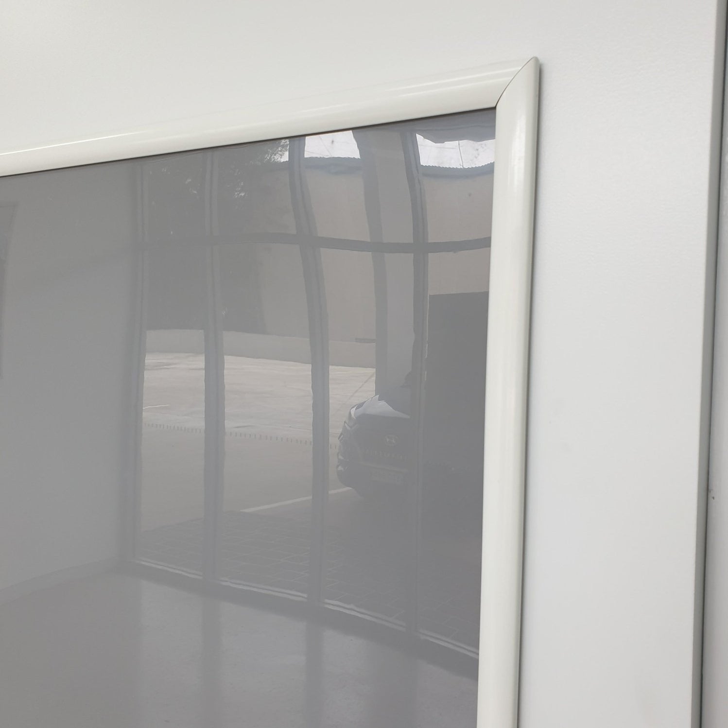 White Snap Lock Aluminium Poster and Sign Frame Mitred Corners — Hang ...
